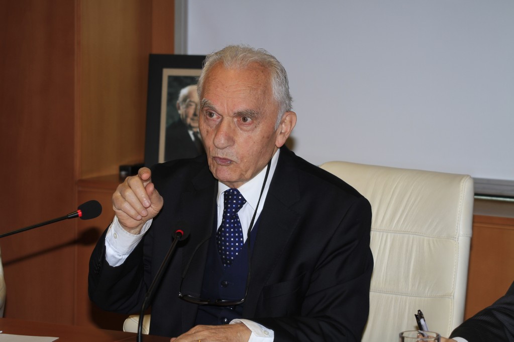 Roundtable Meeting with Ambassador Yaşar Yakış, Minister of Foreign ...